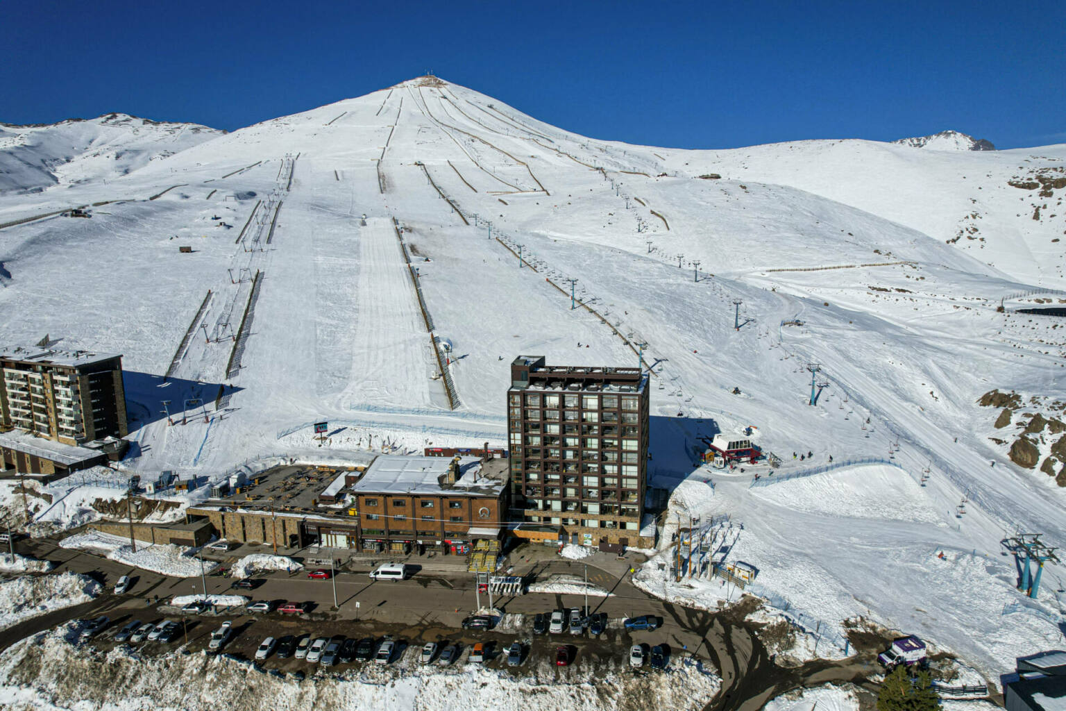 Onde esquiar no Chile? Conheça a estação de El Colorado, queridinha dos ...
